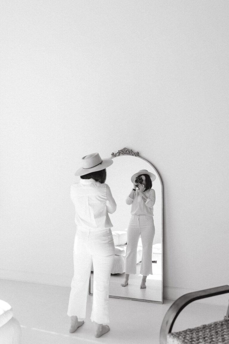 Branding Photo Session at Studio Blanc with Sophie Lindler | Blog